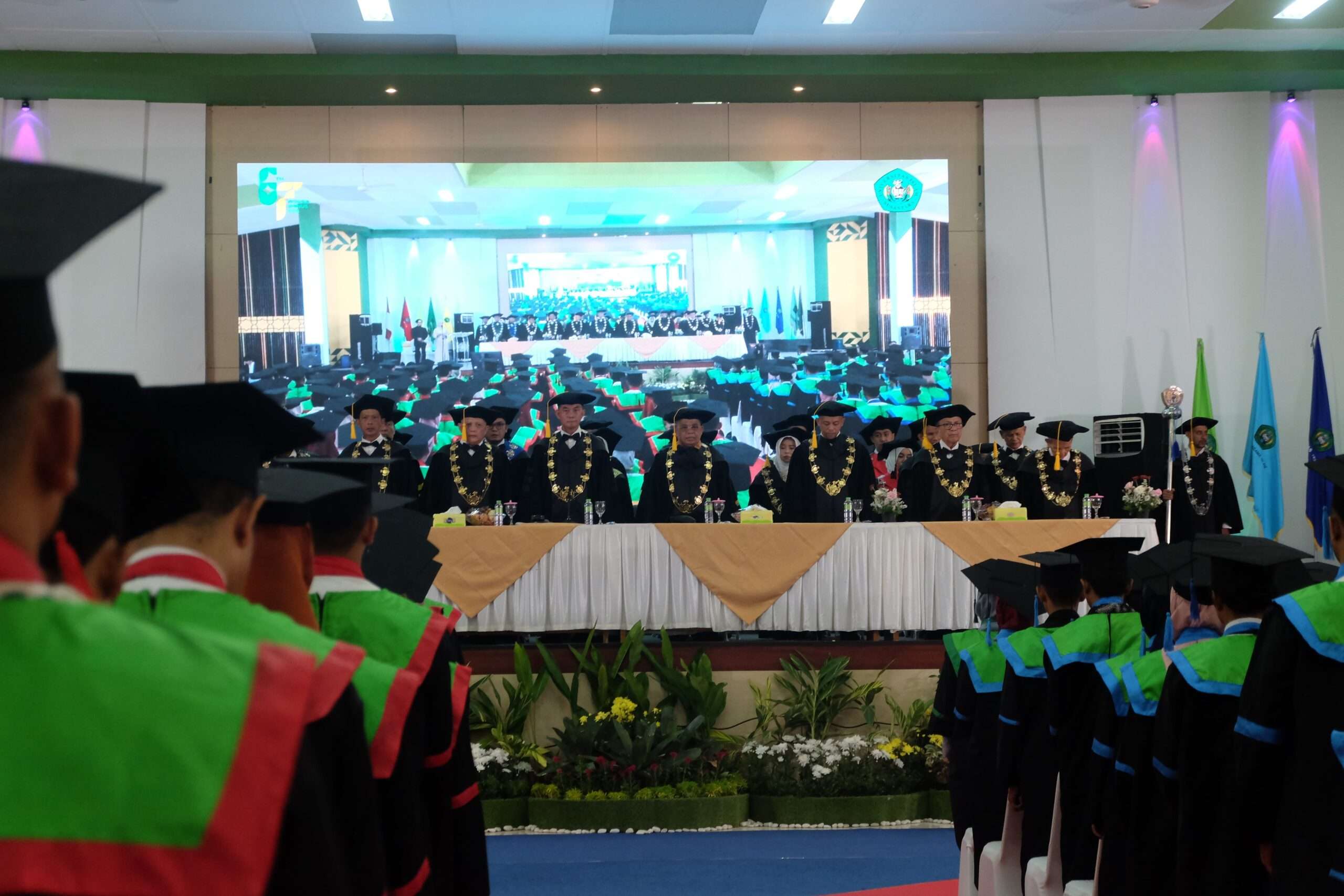 Wisuda Ke-67 Uninus Luluskan 1.792 Mahasiswa Penyambung Etape Dunia Usaha dan Industri ...